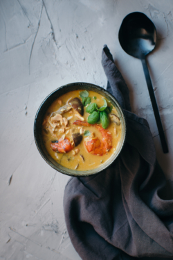 Thaï soup with prawns coconut & curry | In the mood for food